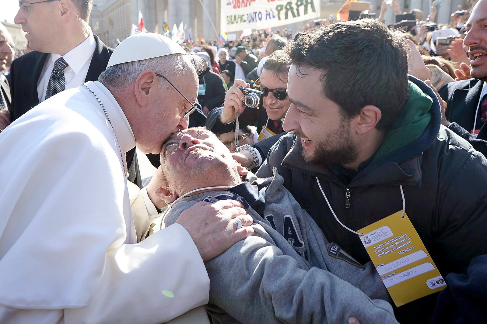 Giáo Hội Mang Trái Tim Của Chúa Đi Vào Từng Hoàn Cảnh Thế Giới